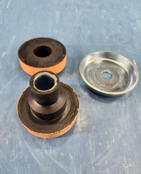 Engine Isolator Kit Ebco 70 Duro Orange 2.5' OD x 2.5' OAL x 5/8' ID ...