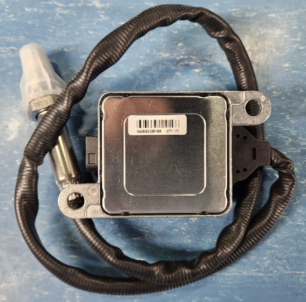 Inlet NOx Sensor For Freightliner Cascadia Western Star Engine ...