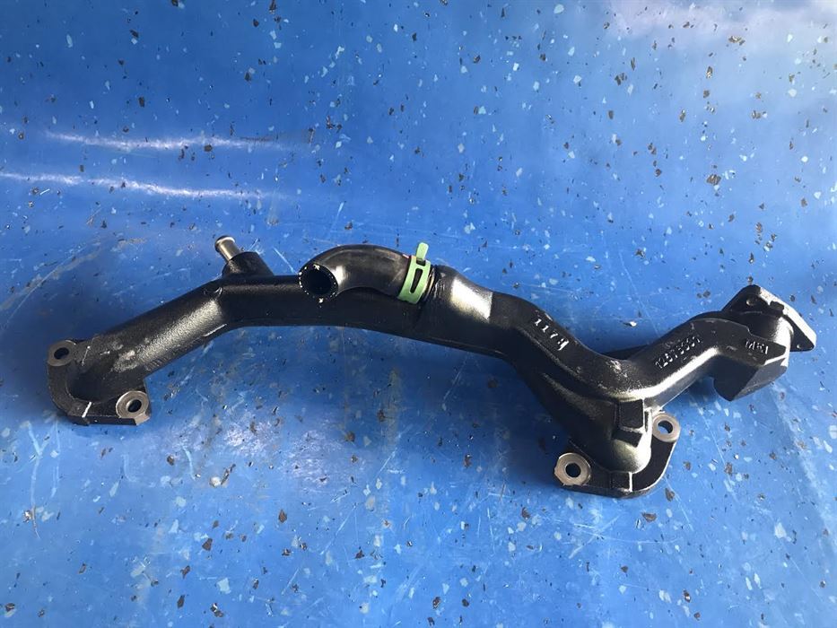 Coolant Crossover Y Bridge Pipe Water Manifold 8.1L OEM 12578331 GMC ...