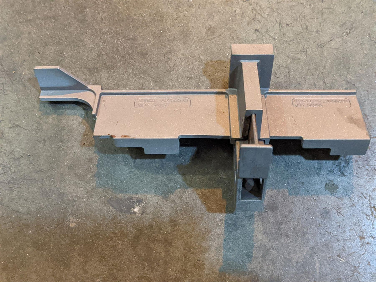 HUMVEE BAE Systems Radio Lock Bar Latch Bar A3256492 5340014304723 ...